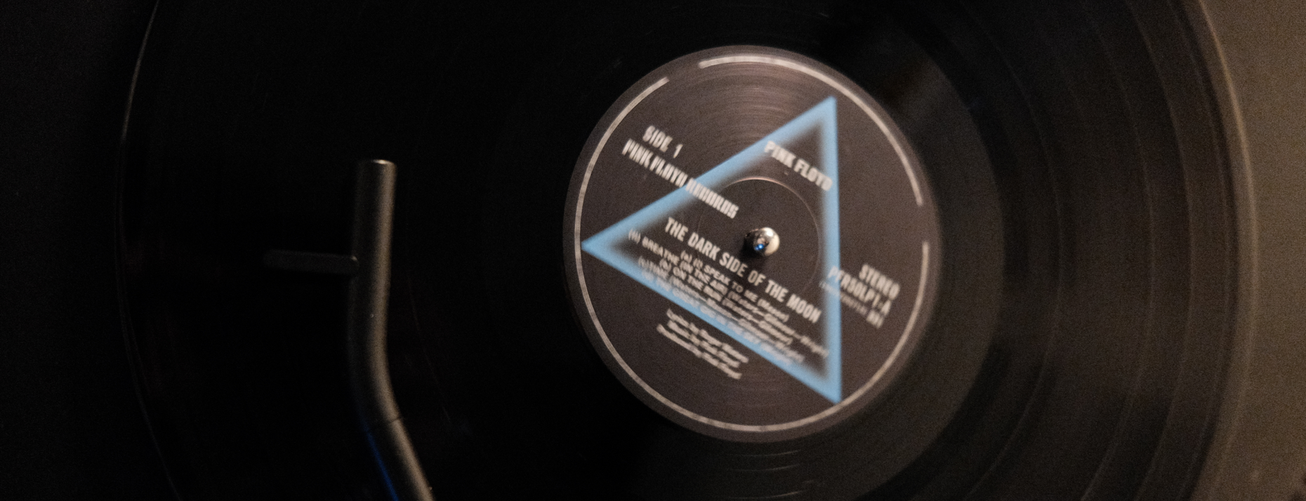 tienda de discos de vinilo y cd en el salvador – mask guy record store